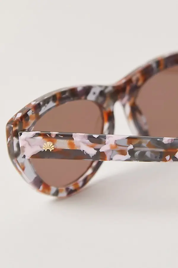 Lele Sadoughi Memphis Wayfarer Sunglasses In Carnation - 39  display picture 1