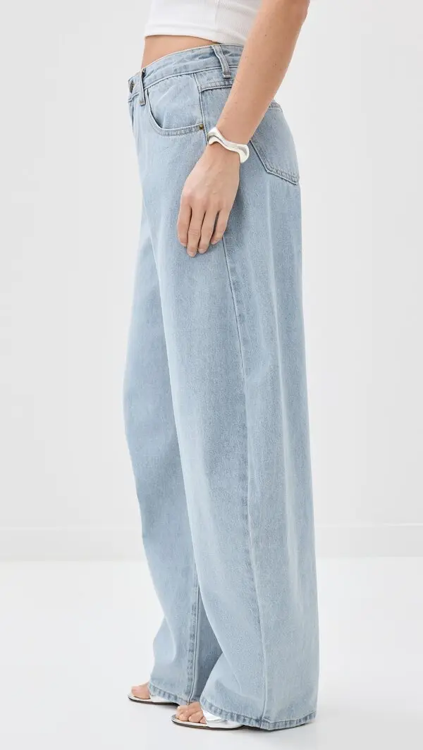 Lioness Horseshoe Jeans - Washed Blue