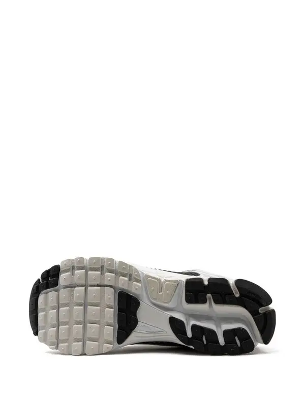 Nike Zoom Vomero Sneakers - White