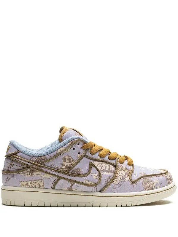 Nike Sb Dunk Pastoral Print Sneakers - Purple
