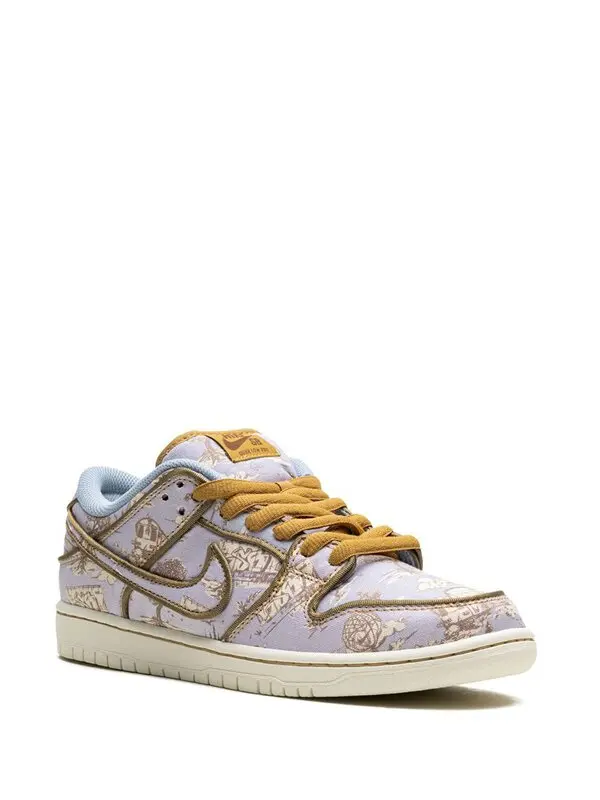 Nike Sb Dunk Pastoral Print Sneakers - Purple