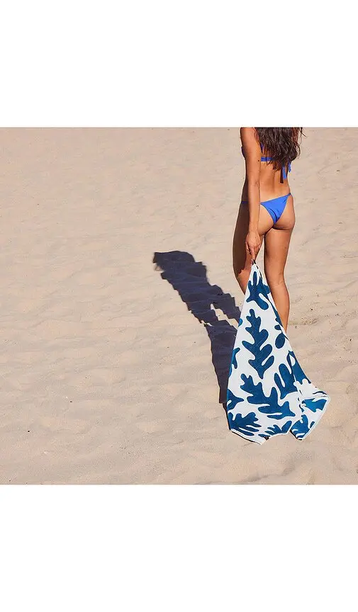 SLOWTIDE Hele Towel In Blue