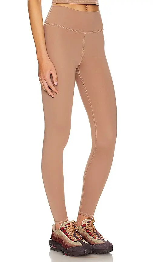 WELLBEING + BEINGWELL Movewell Rio Legging In Brown