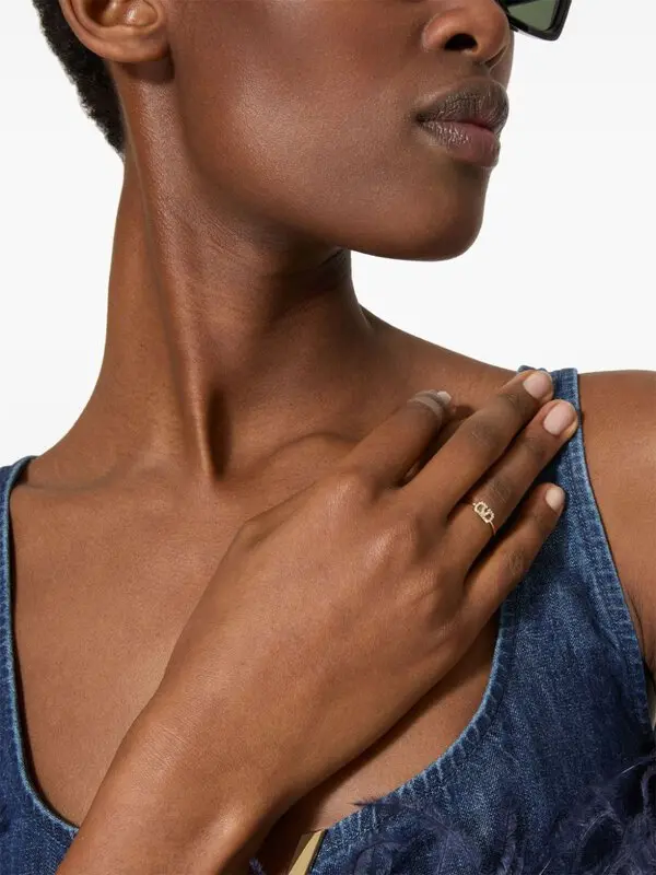 Valentino Garavani Vlogo Signature Ring With Swarovski Crystals - Gold