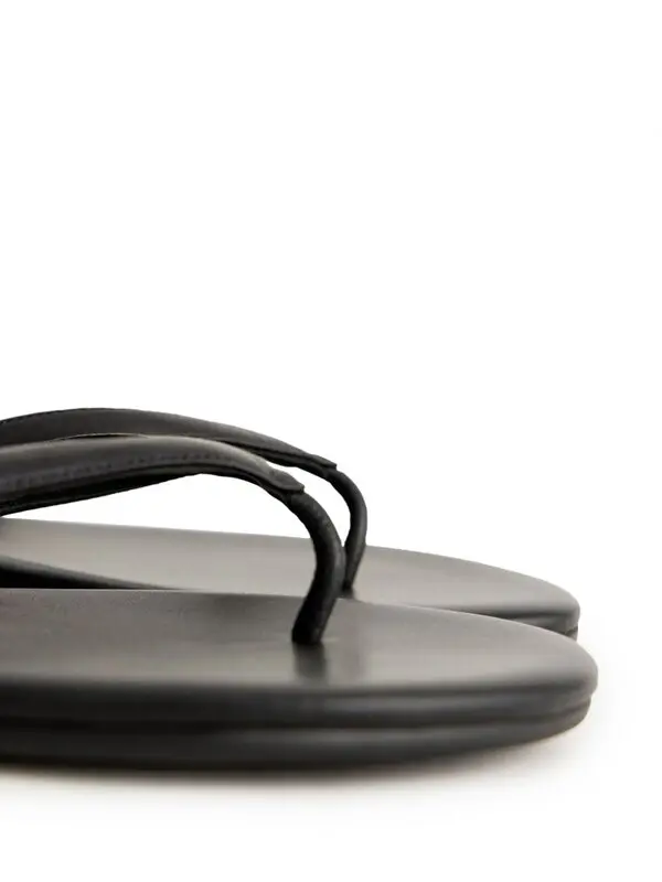 12 STOREEZ Leather Flip Flops - Black