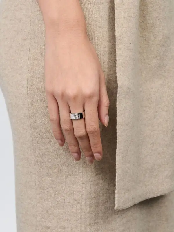 MAISON MARGIELA Numeric Engraved Ring - Silver