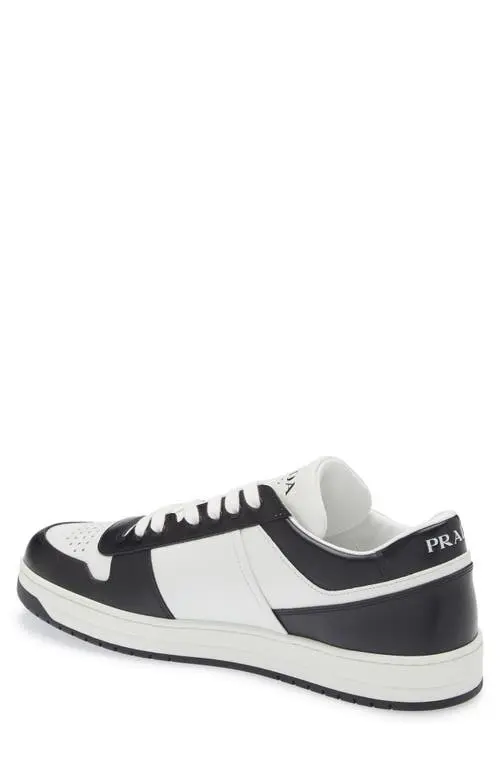 Prada Downtown Logo Low Top Sneakers - Bianco/nero