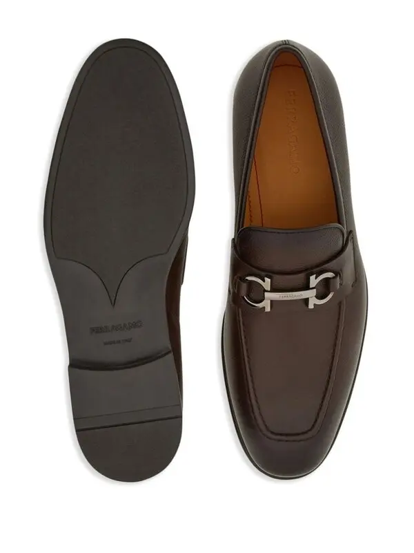 FERRAGAMO Gancini Plaque Leather Loafers - Brown