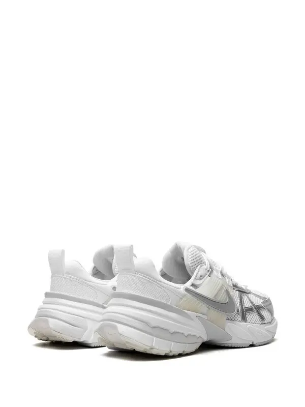 Nike V2k Run Low-top Sneakers - White