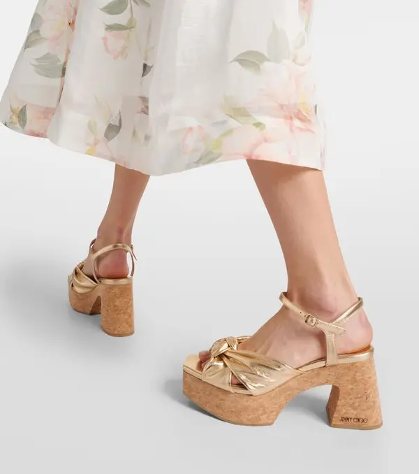 JIMMY CHOO Heloise 95 Metallic Leather Wedge Sandals - Gold
