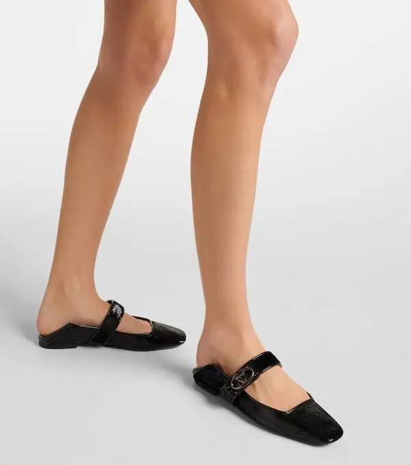 Valentino Garavani Vlogo Locker Mary Jane Flats - Black