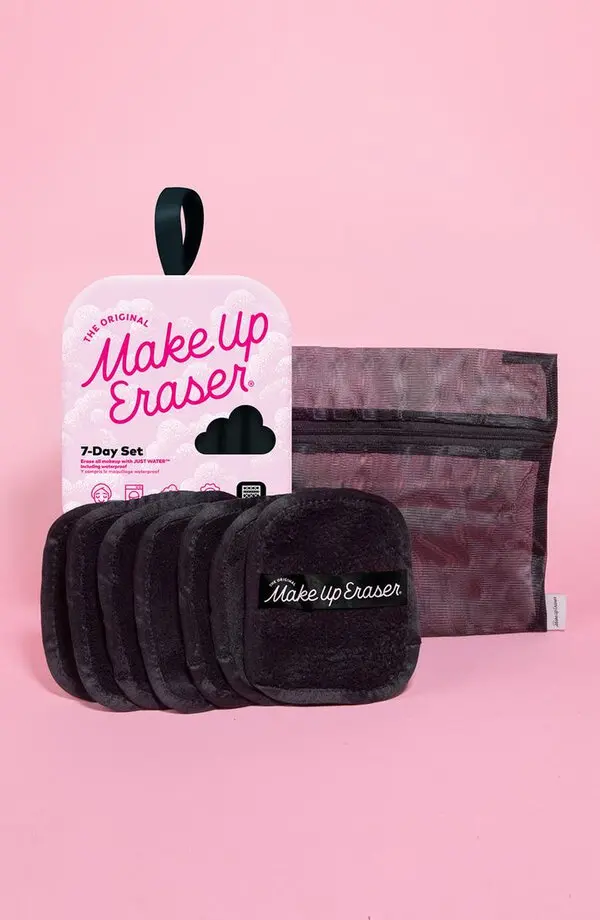 THE ORIGINAL MAKEUP ERASER 7-day Chic Makeup Eraser Set With Laundry Bag - Black