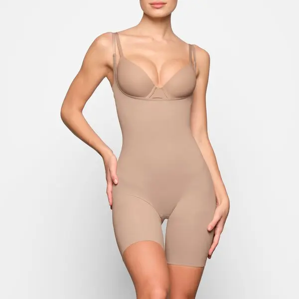 SKIMS Seamless Sculpt Butt Lifting Open Bust Bodysuit - Clay
