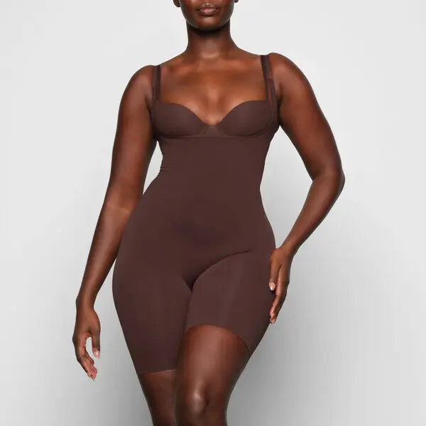 SKIMS Seamless Sculpt Butt Lifting Open Bust Bodysuit - Cocoa