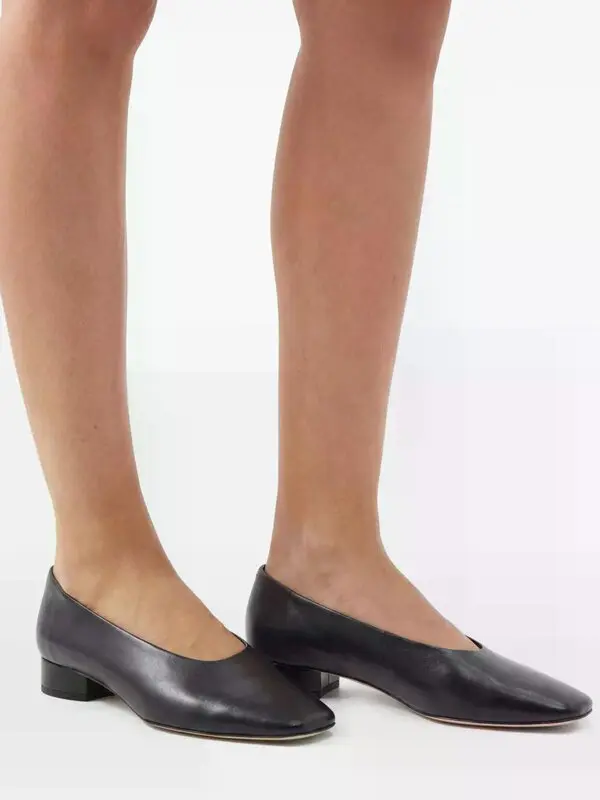 AeydĒ 25mm Delia Leather Pumps - Black