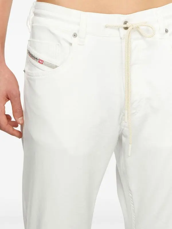DIESEL® 2030 D-krooley Joggjeans - White