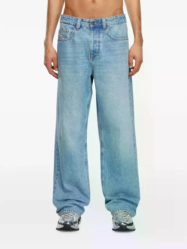 DIESEL® 2001 D-macro Relaxed Jeans - Blue