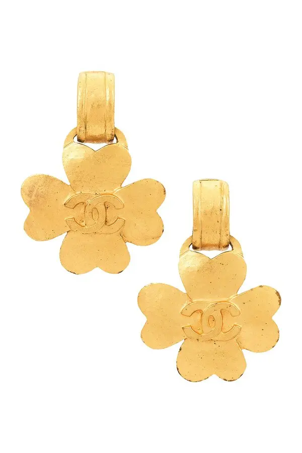 Chanel 1995 Cc Clover Clip-on Earrings - Gold