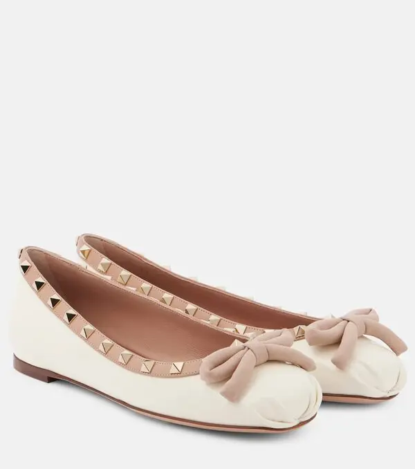 Valentino Garavani Rockstud Leather Ballerinas - White