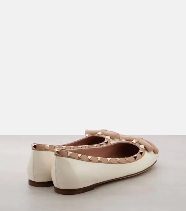 Valentino Garavani Rockstud Leather Ballerinas - White