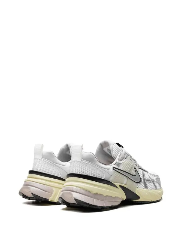 Nike V2k Run Sneakers - White