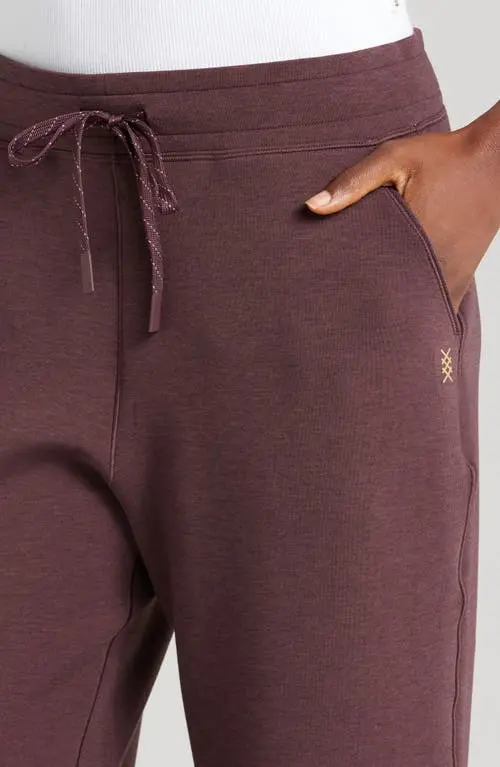 RHONE Dreamglow Relaxed Fit Joggers - Brown Berry