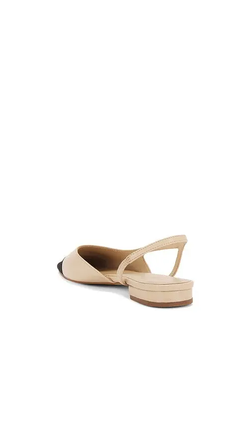 Raye Dorit Flat