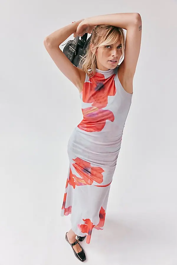 mesh embroidered maxi dress saemdi Embroidered Mesh Maxi Dress main image 0
