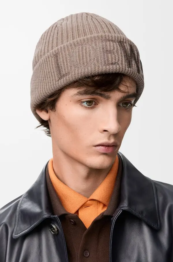 Loewe Beanie In Wool - Dark Beige