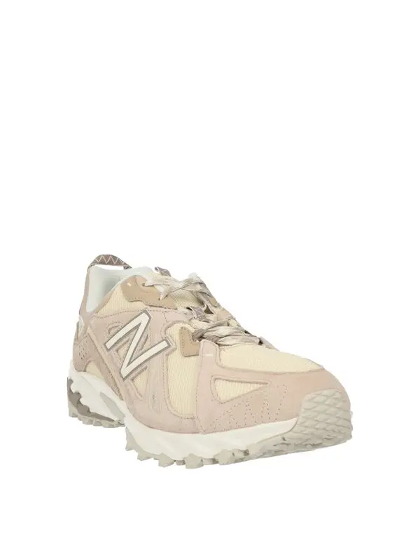 NEW BALANCE Low-top Sneakers - White