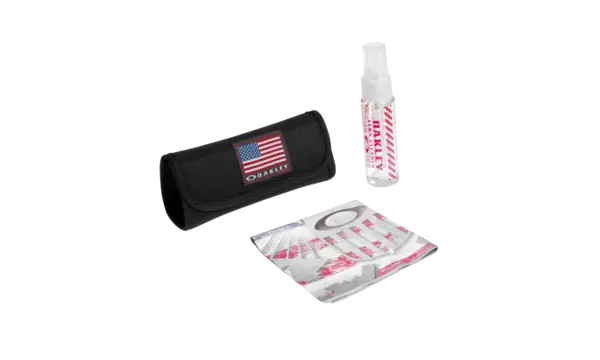 Oakley Lens Cleaning Kit - Usa Flag