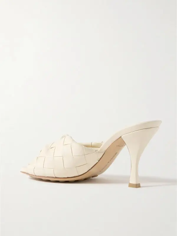 Bottega Veneta Twisted Intrecciato Leather Mules - Neutrals
