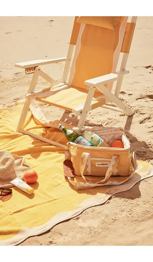 BUSINESS & PLEASURE Beach Blanket In Yellow