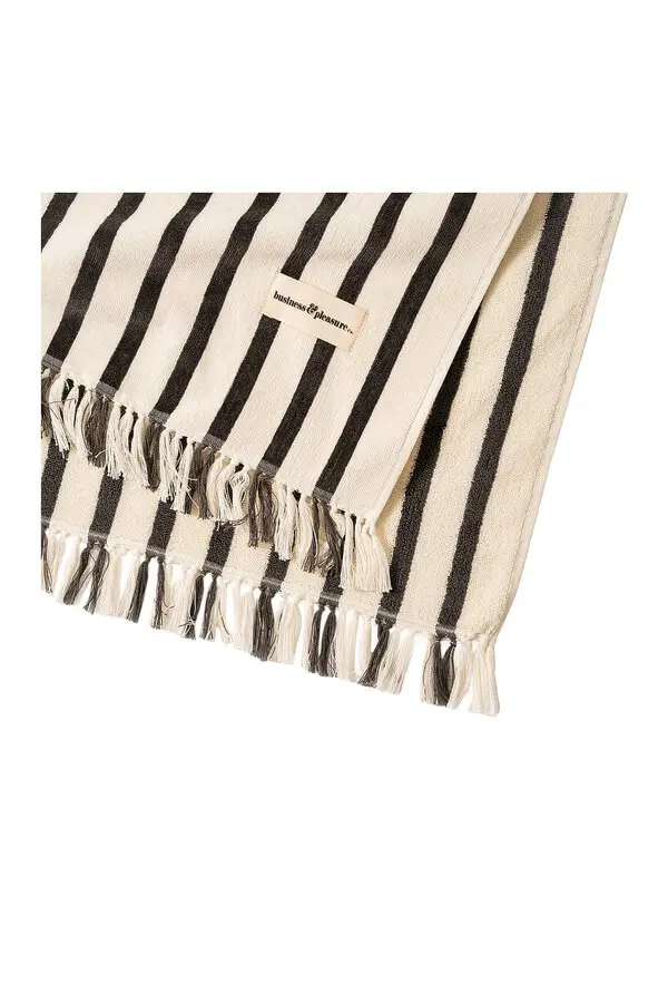 BUSINESS & PLEASURE Beach Blanket In Black - Monaco Black