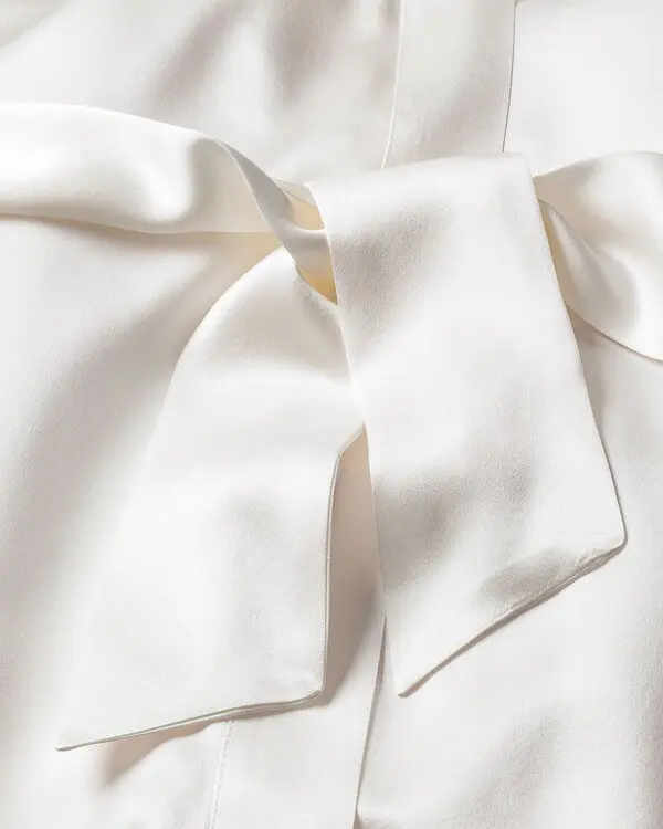 PETITE PLUME Silk Lace Robe - White