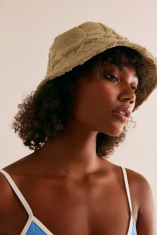 Soleil Soleil Solei Solei Sundown Terry Bucket Hat In Sage  display picture 1