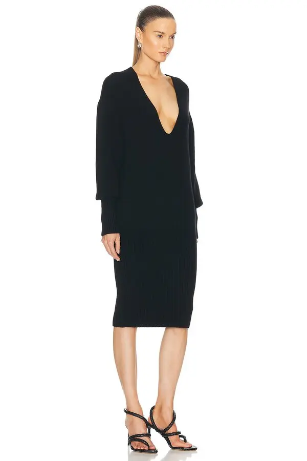 Ferragamo Plunge Neck Midi Dress In Nero - 66% Off | Editorialist