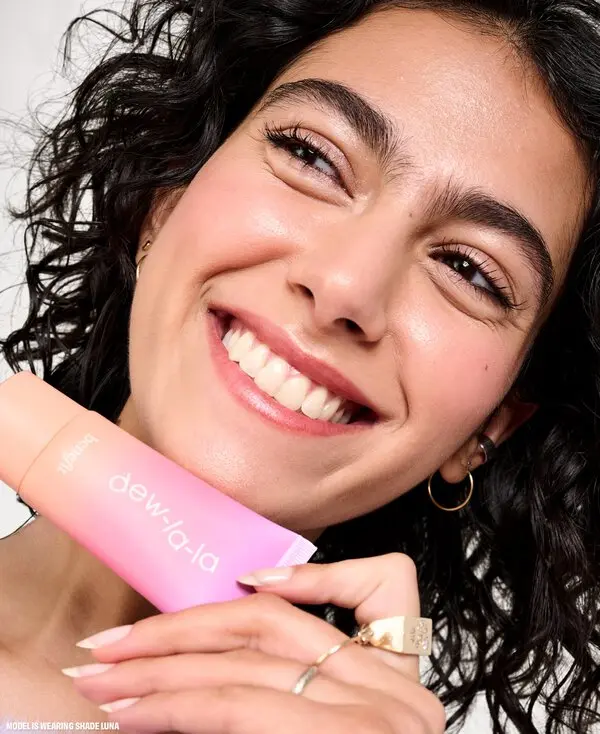 BENEFIT COSMETICS Dew-la-la Liquid Glow Highlighter - Comet