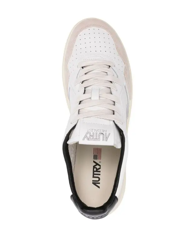 AUTRY Medalist Lace-up Sneakers - White