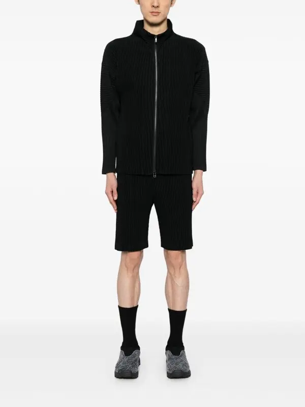 Issey Miyake Plissé Pleated Bermuda Shorts - Black