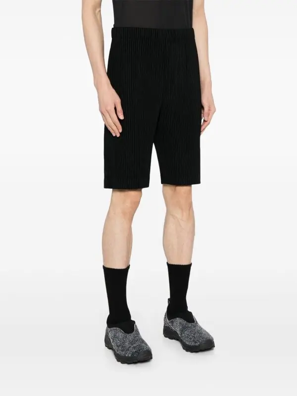 Issey Miyake Plissé Pleated Bermuda Shorts - Black