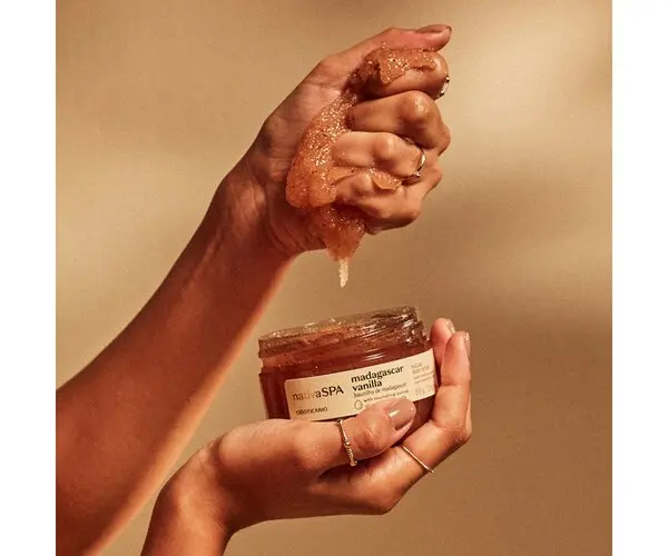NATIVA SPA Madagascar Vanilla Soothing Body Scrub