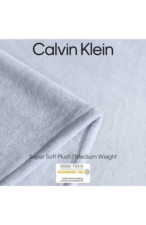 Calvin Klein Core Plush Blanket - Blue