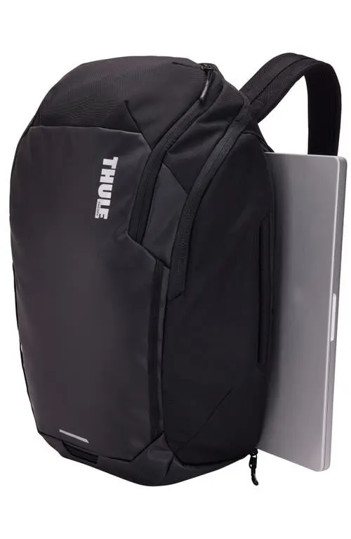 Thule Chasm 26-liter Backpack - Black