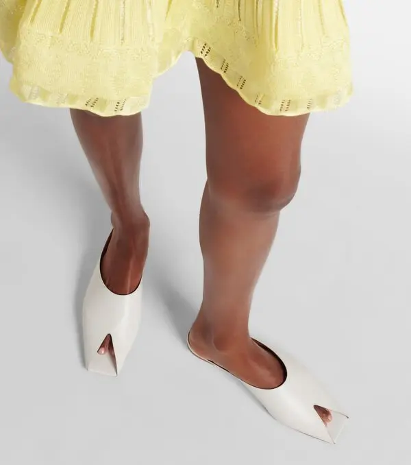 AlaïA Leather Peep-Toe Mules - White | Editorialist