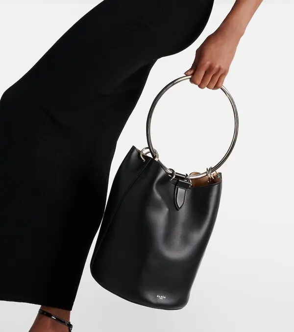 Alaïa Large Leather Bucket Bag With Ring Handle - Black