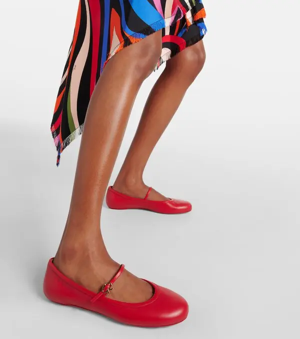 GIANVITO ROSSI Carla Leather Mary Jane Flats - Red