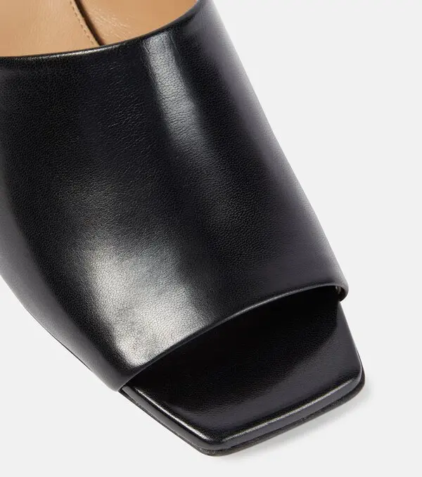 Bottega Veneta Knot 45 Leather Mules