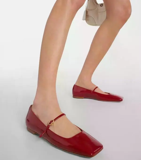 GIANVITO ROSSI Christina Mary Jane Flats - Red
