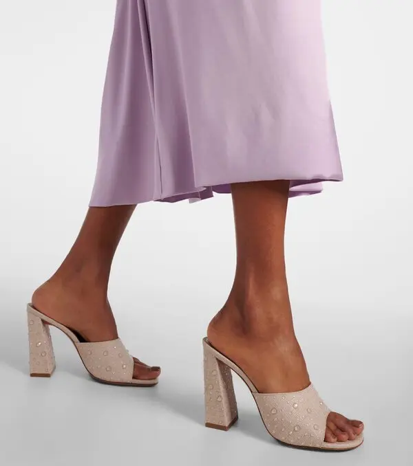 Amina Muaddi Brigitte Slipper 95 Mules - Beige